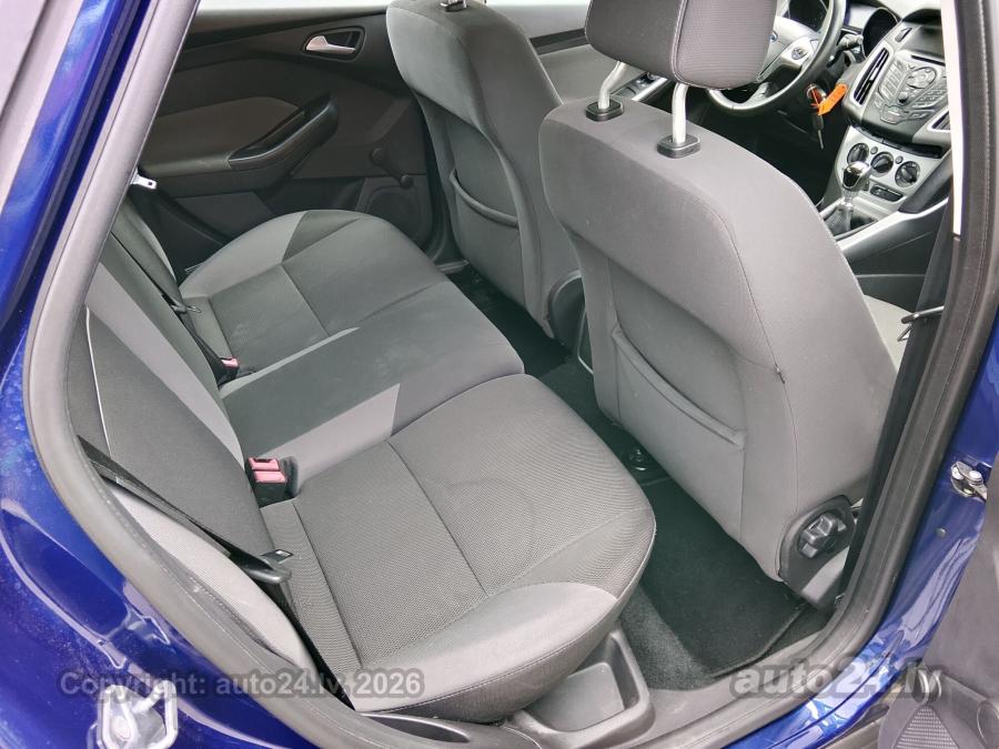 Blue Ford Focus 2014 in Paide, with an engine capacity of 1.60 L and mileage of 176 thousand km for 5900 €, photo 17 on AUTOMOTO.COM.LV