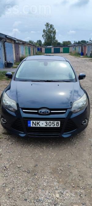 Blue Ford Focus 2014 in Riga, with an engine capacity of 1.00 L and mileage of 204 thousand km for 3750 €, photo  on AUTOMOTO.COM.LV