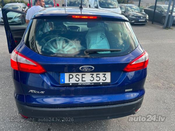 Blue Ford Focus 2014 in Parnu, with an engine capacity of 1.00 L and mileage of 239 thousand km for 3999 €, photo 3 on AUTOMOTO.COM.LV