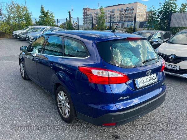 Blue Ford Focus 2014 in Parnu, with an engine capacity of 1.00 L and mileage of 239 thousand km for 3999 €, photo 4 on AUTOMOTO.COM.LV