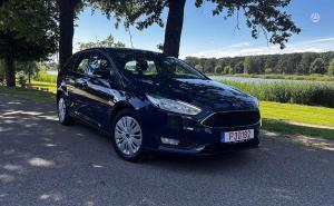 Blue Ford Focus 2015 in Utena, with an engine capacity of 1.00 L and mileage of 260 thousand km for 3750 €, photo 3 on AUTOMOTO.COM.LV