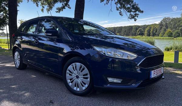 Zils Ford Focus 2015 Utena, ar dzinēja tilpumu 1.00 L un nobraukumu 260 tūkst. km par 3750 €, foto 5 vietnē AUTOMOTO.COM.LV