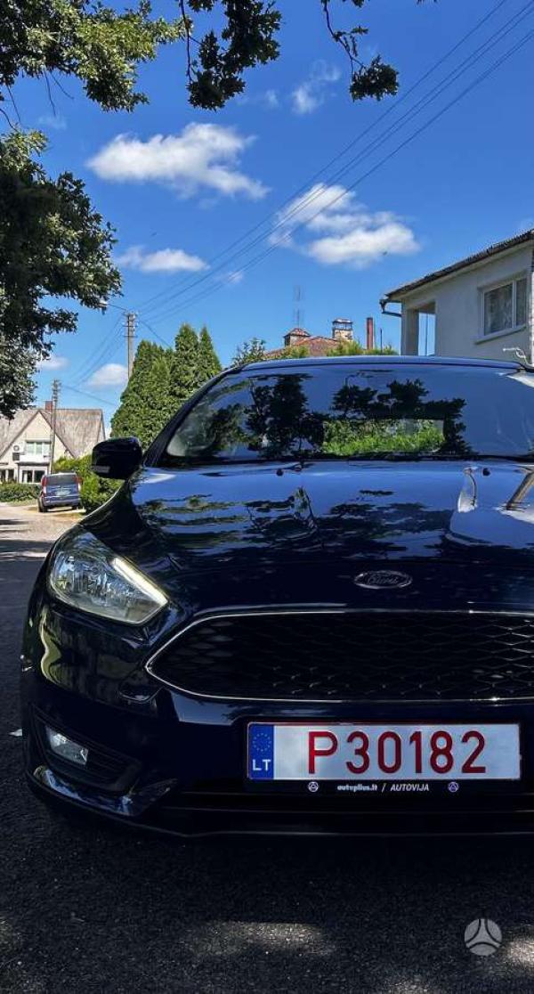 Zils Ford Focus 2015 Utena, ar dzinēja tilpumu 1.00 L un nobraukumu 260 tūkst. km par 3750 €, foto 7 vietnē AUTOMOTO.COM.LV