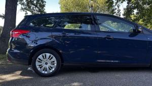 Blue Ford Focus 2015 in Utena, with an engine capacity of 1.00 L and mileage of 260 thousand km for 3750 €, photo 13 on AUTOMOTO.COM.LV