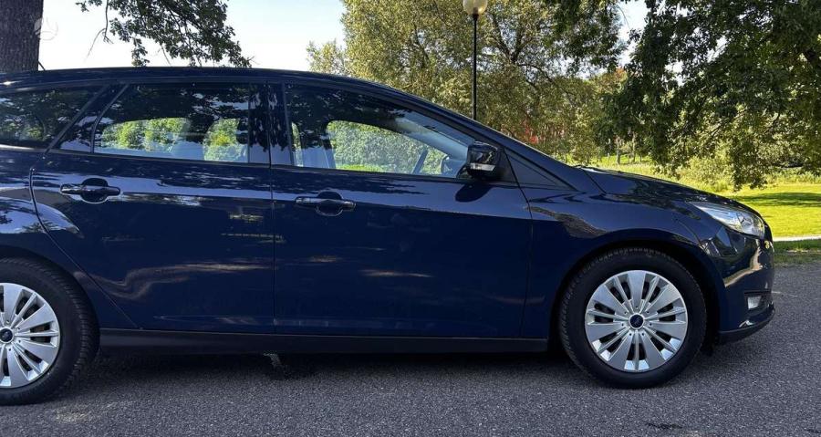 Blue Ford Focus 2015 in Utena, with an engine capacity of 1.00 L and mileage of 260 thousand km for 3750 €, photo 14 on AUTOMOTO.COM.LV