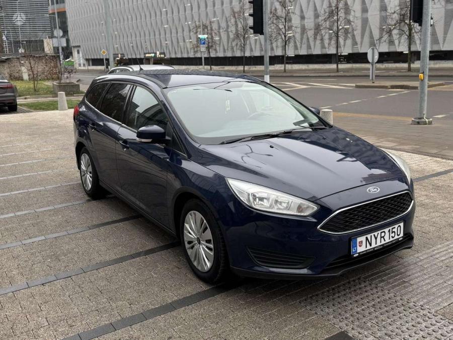 Zils Ford Focus 2016 Viļņa, ar dzinēja tilpumu 1.56 L un nobraukumu 290 tūkst. km par 4700 €, foto 2 vietnē AUTOMOTO.COM.LV