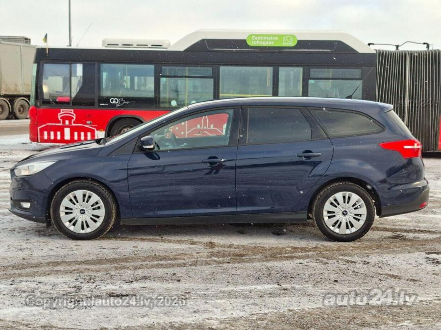 Zils Ford Focus 2016 Tartu, ar dzinēja tilpumu 1.00 L un nobraukumu 116 tūkst. km par 5499 €, foto 5 vietnē AUTOMOTO.COM.LV