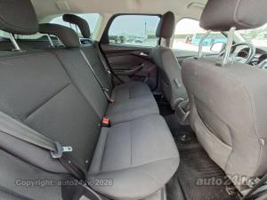 Zils Ford Focus 2016 Tartu, ar dzinēja tilpumu 1.00 L un nobraukumu 116 tūkst. km par 5499 €, foto 12 vietnē AUTOMOTO.COM.LV