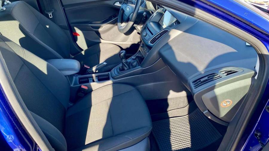 Zils Ford Focus 2016 Marijampole, ar dzinēja tilpumu 1.00 L un nobraukumu 85 tūkst. km par 5300 €, foto 7 vietnē AUTOMOTO.COM.LV