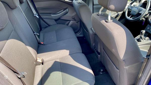 Zils Ford Focus 2016 Marijampole, ar dzinēja tilpumu 1.00 L un nobraukumu 85 tūkst. km par 4900 €, foto 10 vietnē AUTOMOTO.COM.LV
