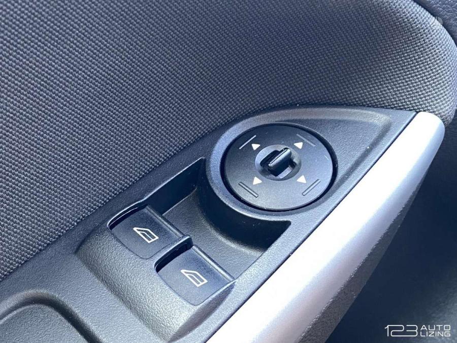 Zils Ford Focus 2016 Tauragė, ar dzinēja tilpumu 1.00 L un nobraukumu 84 tūkst. km par 4250 €, foto 20 vietnē AUTOMOTO.COM.LV