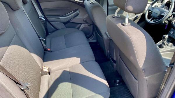 Blue Ford Focus 2016 in Marijampole, with an engine capacity of 1.00 L and mileage of 85 thousand km for 4900 €, photo 10 on AUTOMOTO.COM.LV