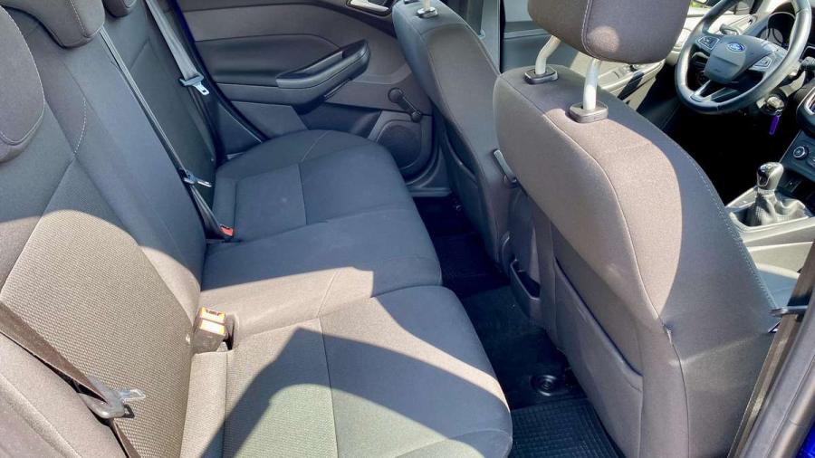 Zils Ford Focus 2016 Marijampole, ar dzinēja tilpumu 1.00 L un nobraukumu 85 tūkst. km par 4900 €, foto 11 vietnē AUTOMOTO.COM.LV