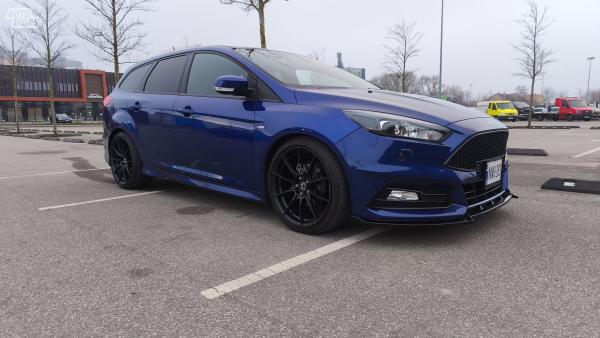 Zils Ford Focus 2017 Klaipėda, ar dzinēja tilpumu 1.50 L un nobraukumu 107 tūkst. km par 8800 €, foto 1 vietnē AUTOMOTO.COM.LV