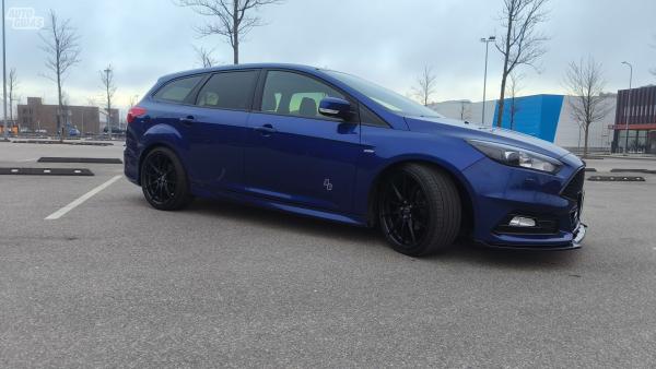 Zils Ford Focus 2017 Klaipėda, ar dzinēja tilpumu 1.50 L un nobraukumu 107 tūkst. km par 8800 €, foto 3 vietnē AUTOMOTO.COM.LV