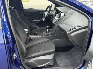 Blue Ford Focus 2017 in Riga, with an engine capacity of 1.00 L and mileage of 156 thousand km for 7900 €, photo 13 on AUTOMOTO.COM.LV