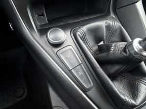 Blue Ford Focus 2017 in Riga, with an engine capacity of 1.00 L and mileage of 156 thousand km for 7900 €, photo 19 on AUTOMOTO.COM.LV