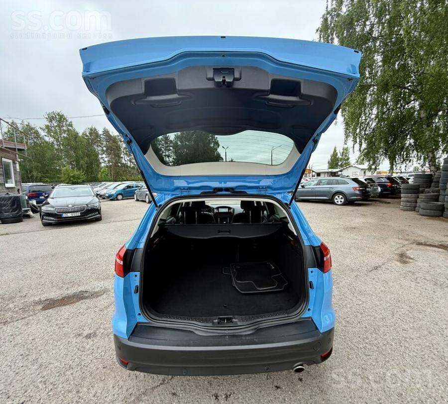 Zils Ford Focus 2018 Rīga, ar dzinēja tilpumu 2.00 L un nobraukumu 0 tūkst. km par 7550 €, foto 14 vietnē AUTOMOTO.COM.LV