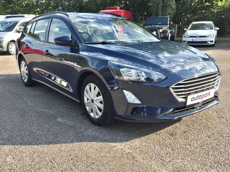 Blue Ford Focus 2019 in Vilnius, with an engine capacity of 1.00 L and mileage of 82 thousand km for 9900 €, photo 3 on AUTOMOTO.COM.LV