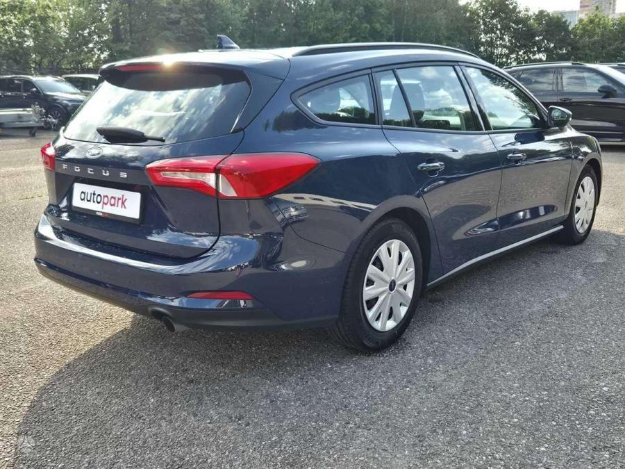 Blue Ford Focus 2019 in Vilnius, with an engine capacity of 1.00 L and mileage of 82 thousand km for 9900 €, photo 4 on AUTOMOTO.COM.LV
