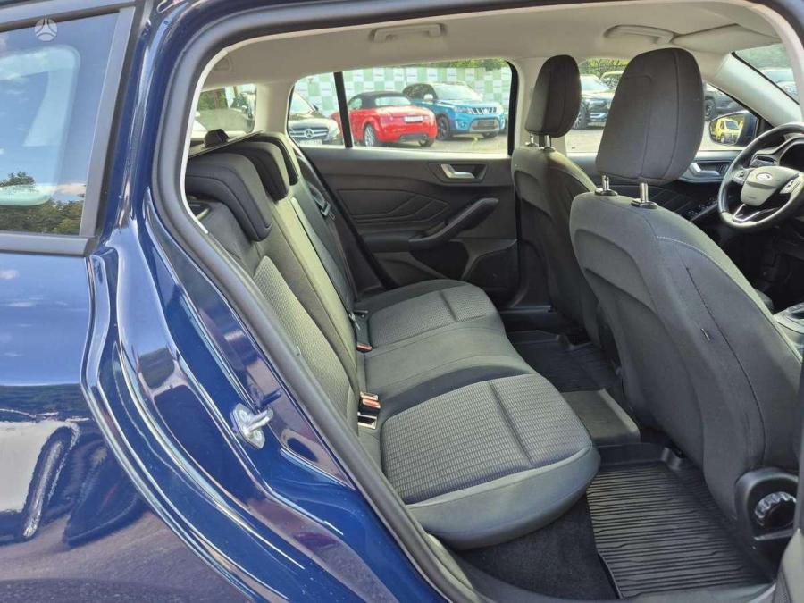 Blue Ford Focus 2019 in Vilnius, with an engine capacity of 1.00 L and mileage of 82 thousand km for 9900 €, photo 6 on AUTOMOTO.COM.LV