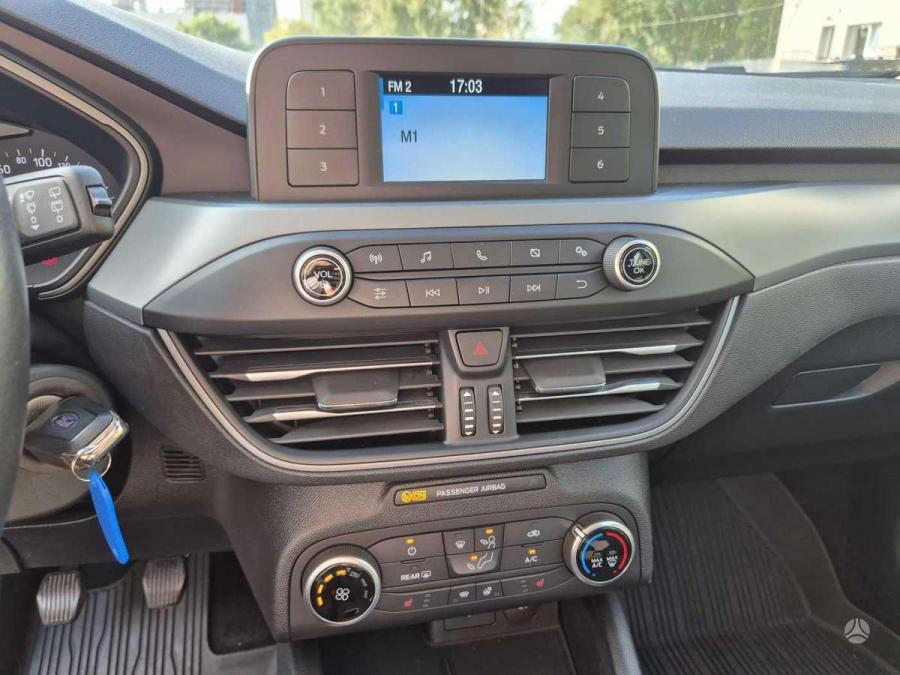 Blue Ford Focus 2019 in Vilnius, with an engine capacity of 1.00 L and mileage of 82 thousand km for 9900 €, photo 12 on AUTOMOTO.COM.LV
