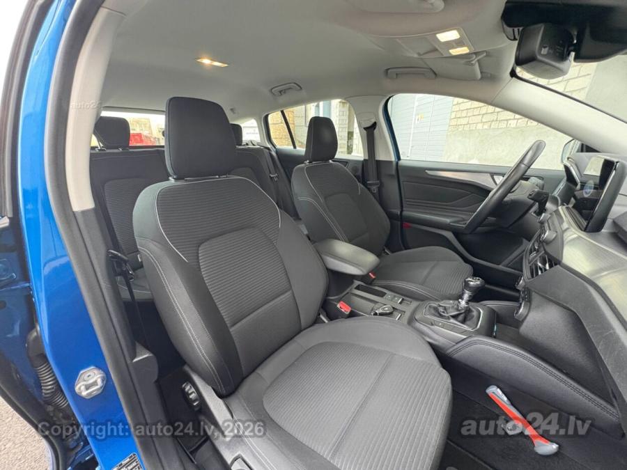 Blue Ford Focus 2019 in Paide, with an engine capacity of 1.50 L and mileage of 278 thousand km for 8900 €, photo 12 on AUTOMOTO.COM.LV