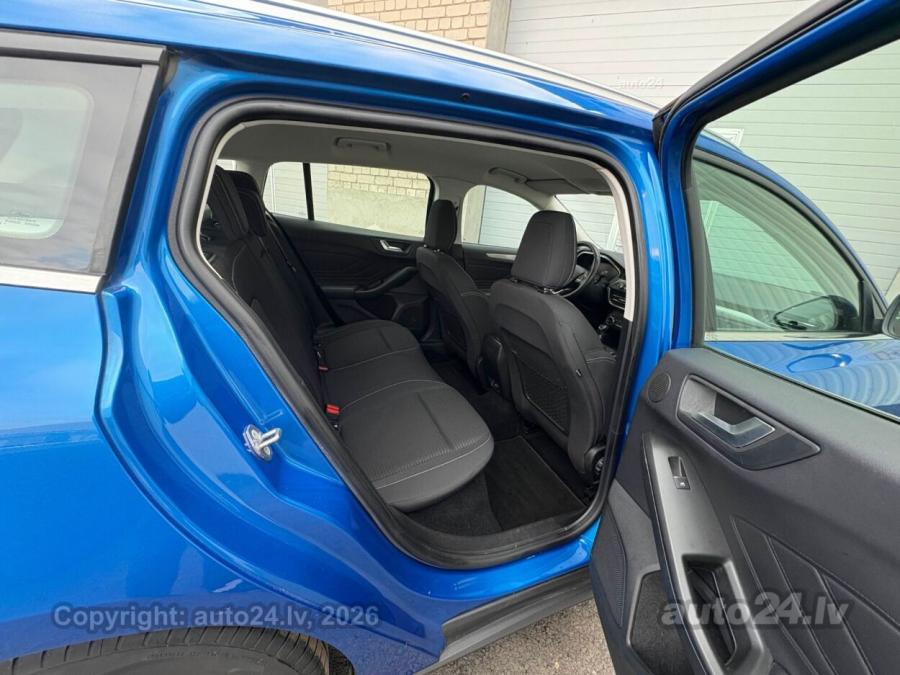 Blue Ford Focus 2019 in Paide, with an engine capacity of 1.50 L and mileage of 278 thousand km for 8900 €, photo 13 on AUTOMOTO.COM.LV