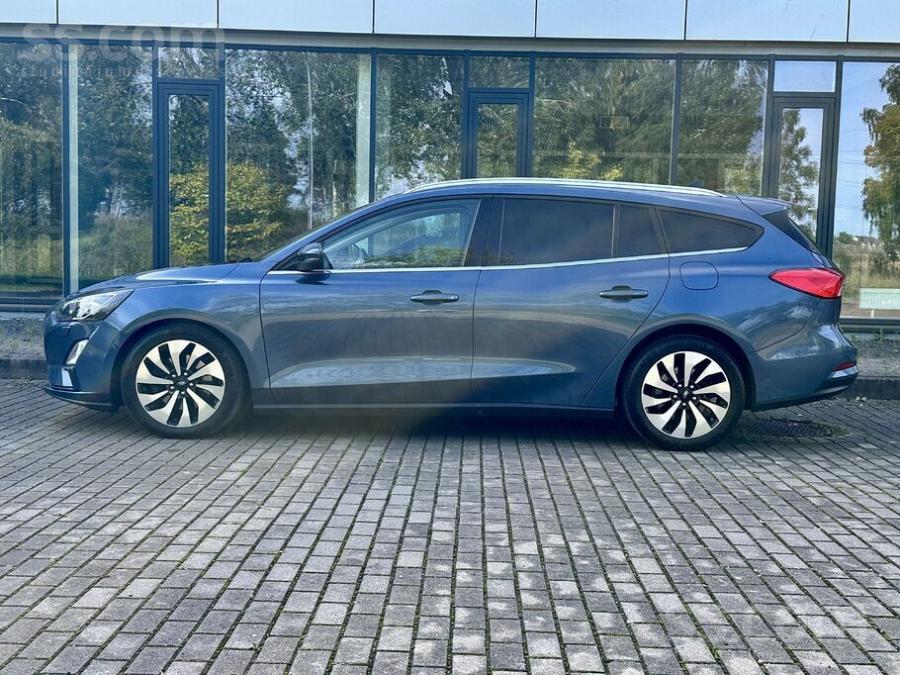 Blue Ford Focus 2019 in Tukums, with an engine capacity of 2.00 L and mileage of 218 thousand km for 8790 €, photo 5 on AUTOMOTO.COM.LV