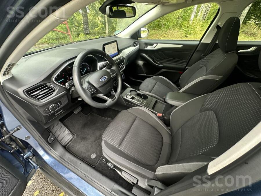 Blue Ford Focus 2019 in Tukums, with an engine capacity of 2.00 L and mileage of 218 thousand km for 8790 €, photo 10 on AUTOMOTO.COM.LV