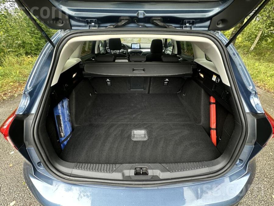 Blue Ford Focus 2019 in Tukums, with an engine capacity of 2.00 L and mileage of 218 thousand km for 8790 €, photo 14 on AUTOMOTO.COM.LV