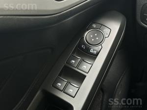 Blue Ford Focus 2019 in Tukums, with an engine capacity of 2.00 L and mileage of 218 thousand km for 8790 €, photo 25 on AUTOMOTO.COM.LV