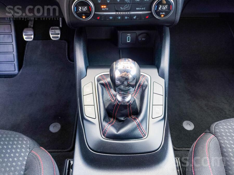 Zils Ford Focus 2019 Rīga, ar dzinēja tilpumu 1.50 L un nobraukumu 217 tūkst. km par 8990 €, foto 25 vietnē AUTOMOTO.COM.LV