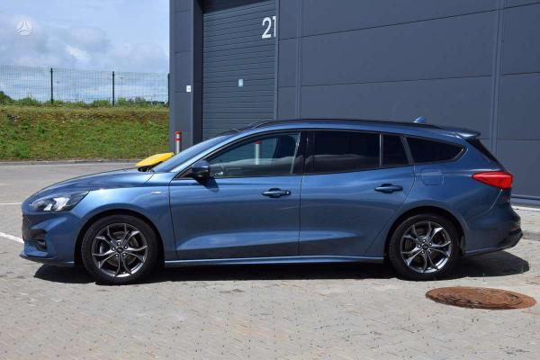 Ford Focus 2019 Viļņa vietnē Zils Ford Focus 2019 Viļņa, ar dzinēja tilpumu 1.00 L un nobraukumu 256 tūkst. km par 6950 €, foto 8 vietnē AUTOMOTO.COM.LV