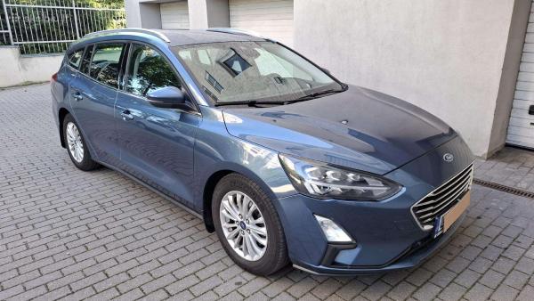 Zils Ford Focus 2019 Viļņa, ar dzinēja tilpumu 1.50 L un nobraukumu 185 tūkst. km par 9900 €, foto 1 vietnē AUTOMOTO.COM.LV