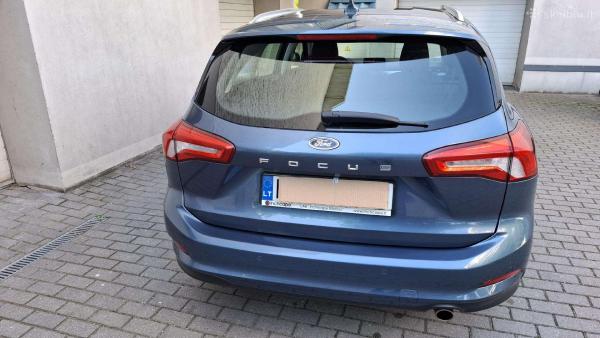 Zils Ford Focus 2019 Viļņa, ar dzinēja tilpumu 1.50 L un nobraukumu 185 tūkst. km par 9900 €, foto 6 vietnē AUTOMOTO.COM.LV