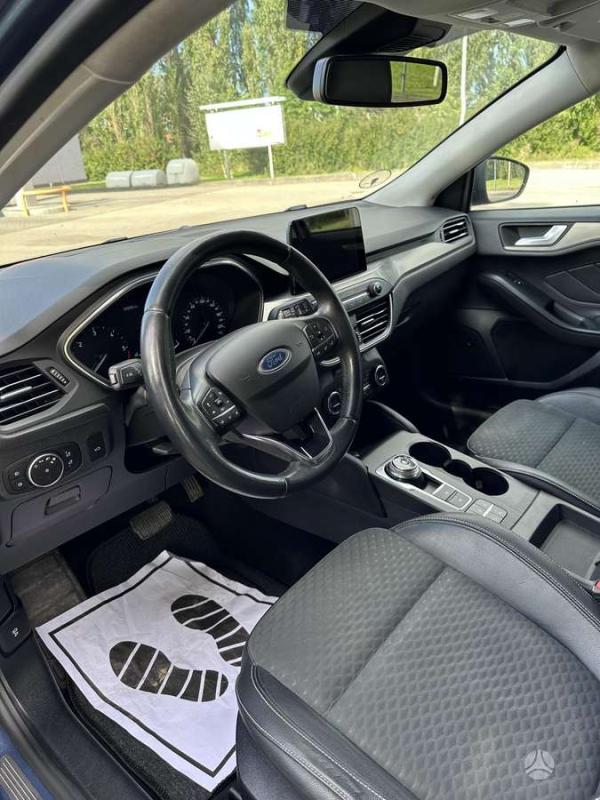 Blue Ford Focus 2019 in Taurage, with an engine capacity of 1.50 L and mileage of 195 thousand km for 7800 €, photo 10 on AUTOMOTO.COM.LV
