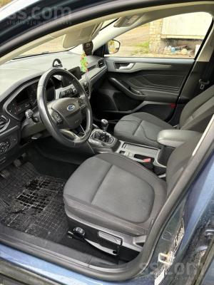 Zils Ford Focus 2019 Rīga, ar dzinēja tilpumu 1.00 L un nobraukumu 170 tūkst. km par 8490 €, foto 8 vietnē AUTOMOTO.COM.LV
