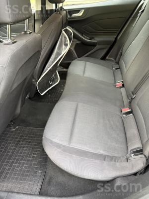 Zils Ford Focus 2019 Rīga, ar dzinēja tilpumu 1.00 L un nobraukumu 170 tūkst. km par 8490 €, foto 9 vietnē AUTOMOTO.COM.LV