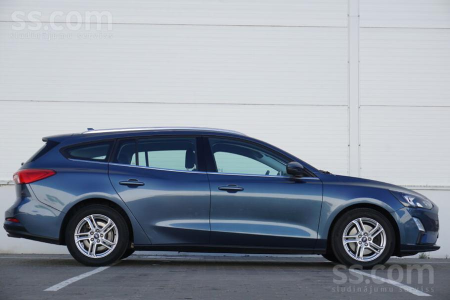Zils Ford Focus 2020 Rīga, ar dzinēja tilpumu 1.50 L un nobraukumu 140 tūkst. km par 8900 €, foto 14 vietnē AUTOMOTO.COM.LV