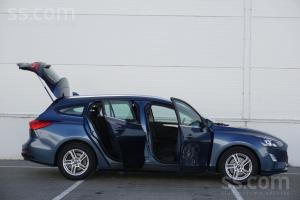 Zils Ford Focus 2020 Rīga, ar dzinēja tilpumu 1.50 L un nobraukumu 140 tūkst. km par 8900 €, foto 15 vietnē AUTOMOTO.COM.LV