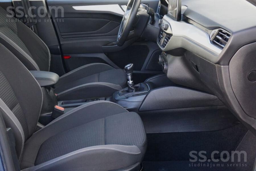 Zils Ford Focus 2020 Rīga, ar dzinēja tilpumu 1.50 L un nobraukumu 140 tūkst. km par 8900 €, foto 17 vietnē AUTOMOTO.COM.LV