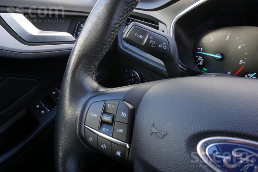 Zils Ford Focus 2020 Rīga, ar dzinēja tilpumu 1.50 L un nobraukumu 140 tūkst. km par 8900 €, foto 24 vietnē AUTOMOTO.COM.LV