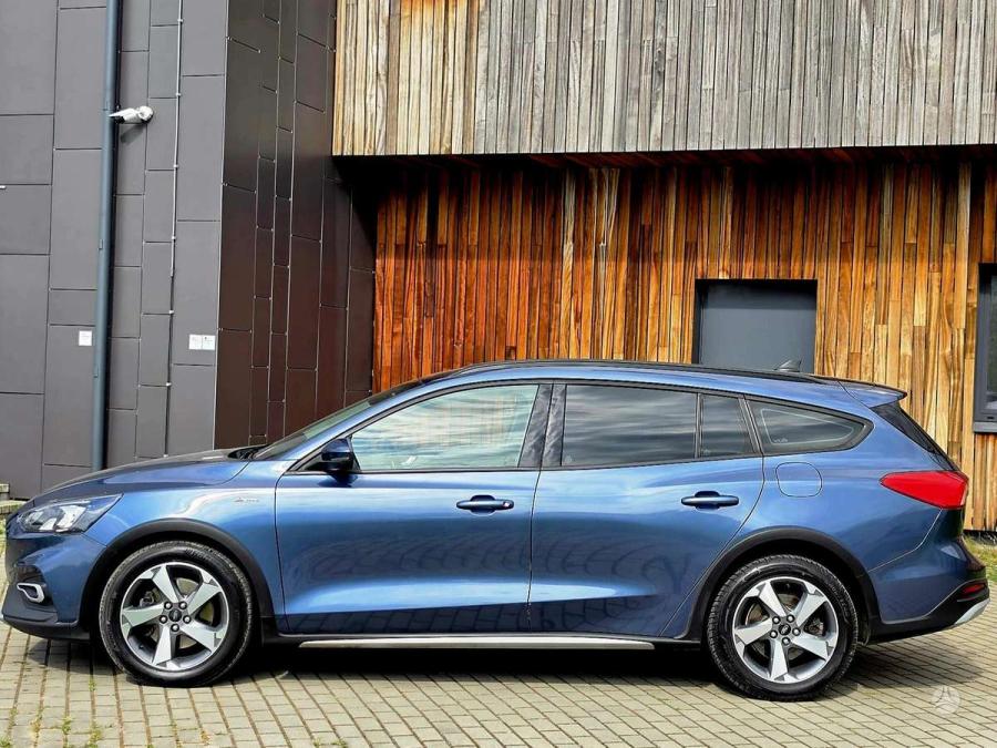 Blue Ford Focus 2020 in Taurage, with an engine capacity of 1.50 L and mileage of 205 thousand km for 7700 €, photo 5 on AUTOMOTO.COM.LV