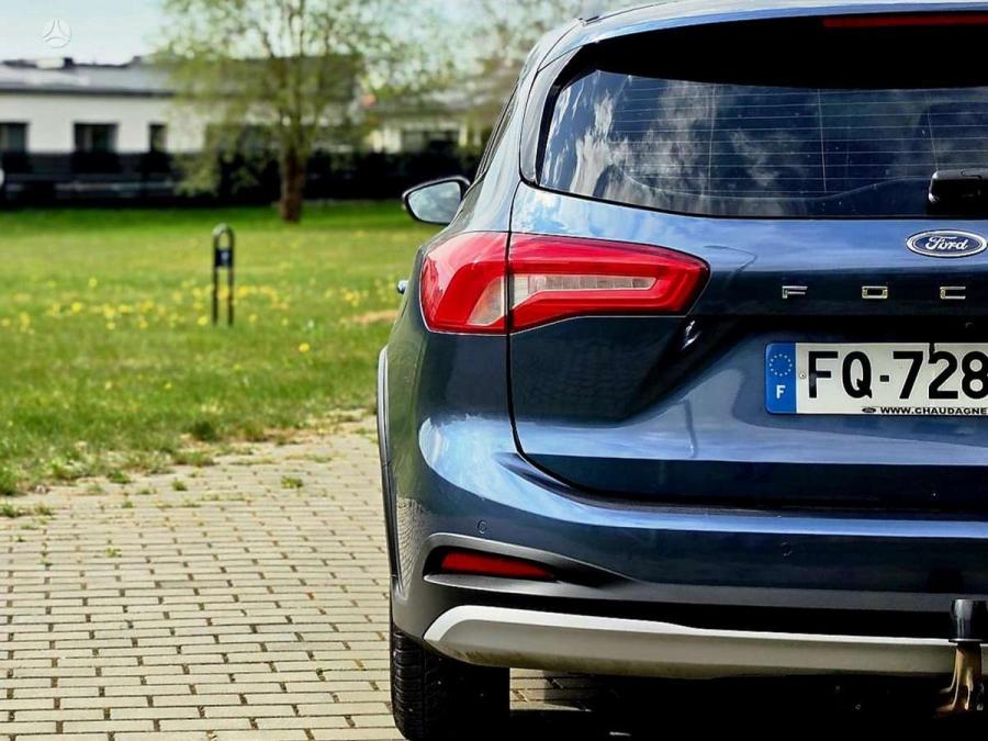 Blue Ford Focus 2020 in Taurage, with an engine capacity of 1.50 L and mileage of 205 thousand km for 7700 €, photo 13 on AUTOMOTO.COM.LV