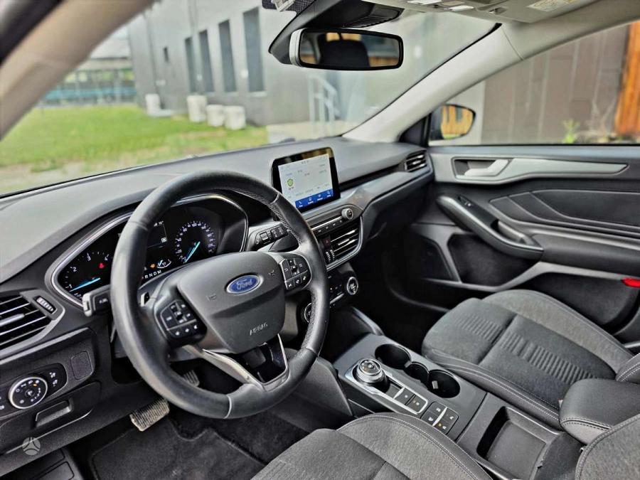 Blue Ford Focus 2020 in Taurage, with an engine capacity of 1.50 L and mileage of 205 thousand km for 7700 €, photo 23 on AUTOMOTO.COM.LV