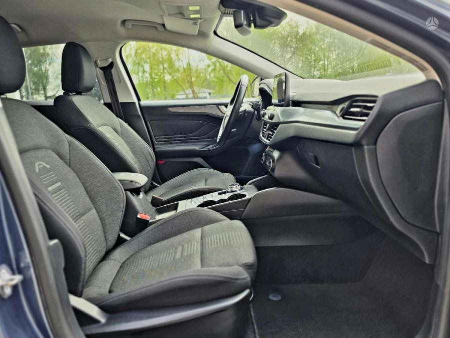 Blue Ford Focus 2020 in Taurage, with an engine capacity of 1.50 L and mileage of 205 thousand km for 7700 €, photo 24 on AUTOMOTO.COM.LV