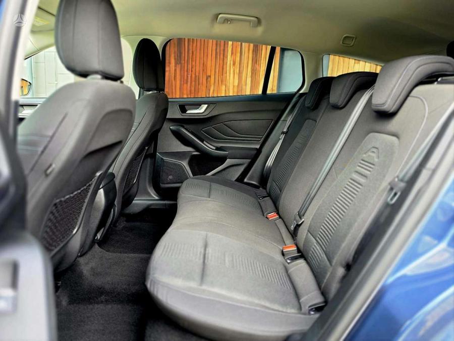 Blue Ford Focus 2020 in Taurage, with an engine capacity of 1.50 L and mileage of 205 thousand km for 7700 €, photo 36 on AUTOMOTO.COM.LV
