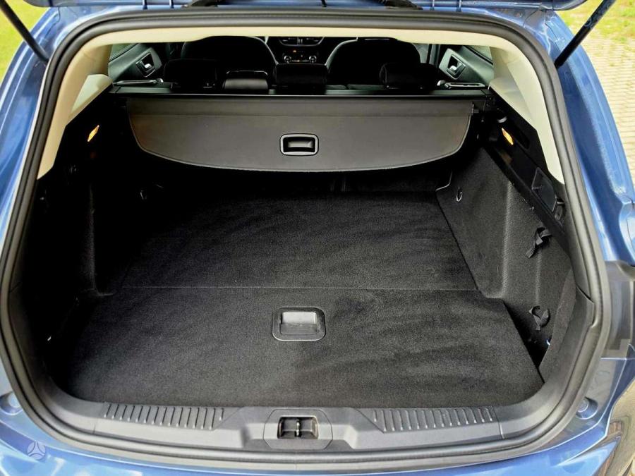 Blue Ford Focus 2020 in Taurage, with an engine capacity of 1.50 L and mileage of 205 thousand km for 7700 €, photo 37 on AUTOMOTO.COM.LV