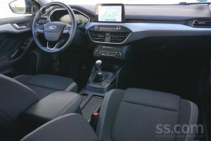 Blue Ford Focus 2020 in Riga, with an engine capacity of 1.50 L and mileage of 140 thousand km for 8900 €, photo 19 on AUTOMOTO.COM.LV